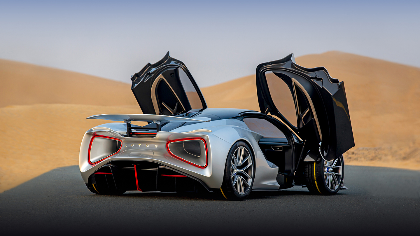 2000 马力，合法上路；